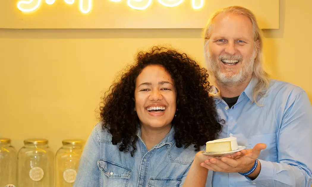 Jay & Joy explore les possibilités du « fromage végétal » | Agra Innovation