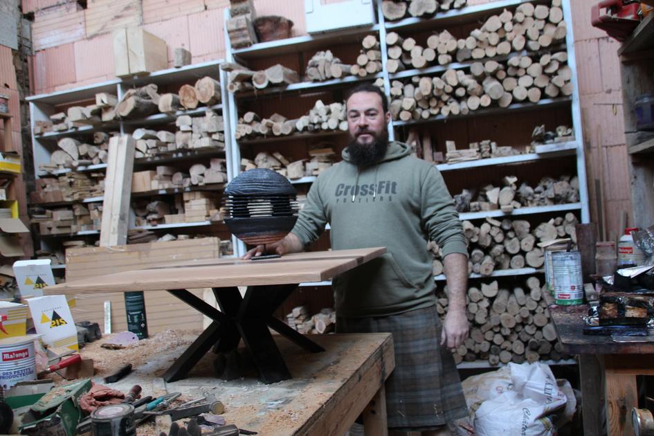 Depuis Ligugé, il tourne les essences locales | Caracterres