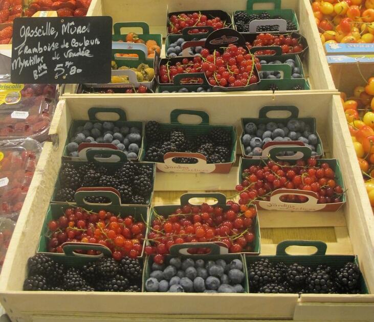 En septembre, mettez en avant des petits fruits rouges | Réussir fruits ...