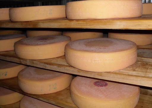 Don de 4 tonnes de fromages de Savoie | Les Marchés by Réussir