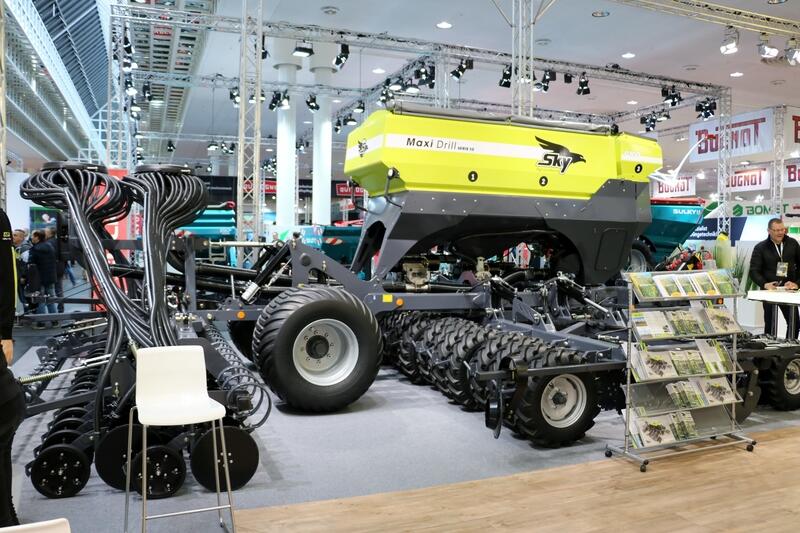 Sky | Trois trémies pour le semoir Maxidrill | Réussir machinisme