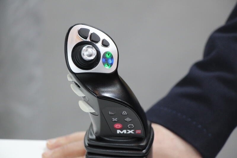 MX | Un joystick sur le joystick | Réussir machinisme