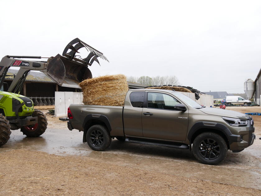 Quel pick-up acheter pour échapper aux taxes ? | Réussir machinisme