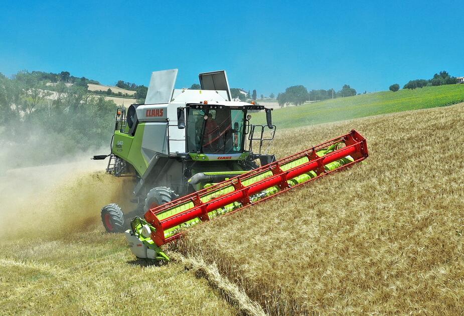 Claas - Les Trion 540 et 540 Montana 4 complètent l'offre des ...