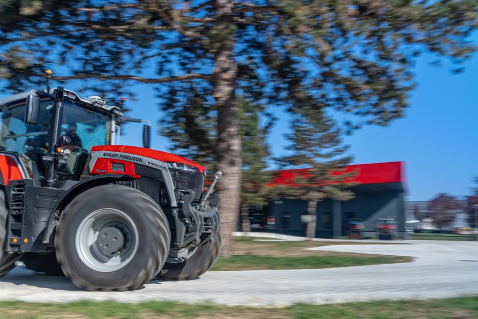 Massey Ferguson - Dédié aux clients et futurs clients, le centre d'expérience Agrispace attend ...